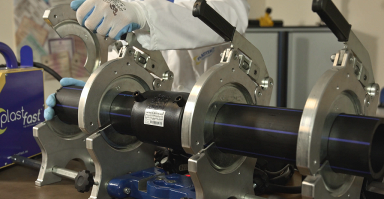 How to prepare Pipes and Fittings for Electrofusion Welding | Plastitalia